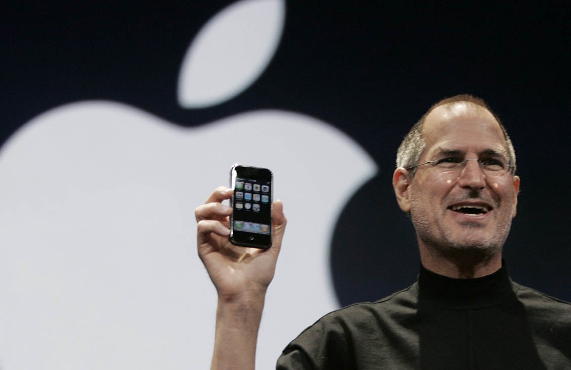 iPhone 2G. Pierwszy smartfon bez klawiatury od Apple – Geex