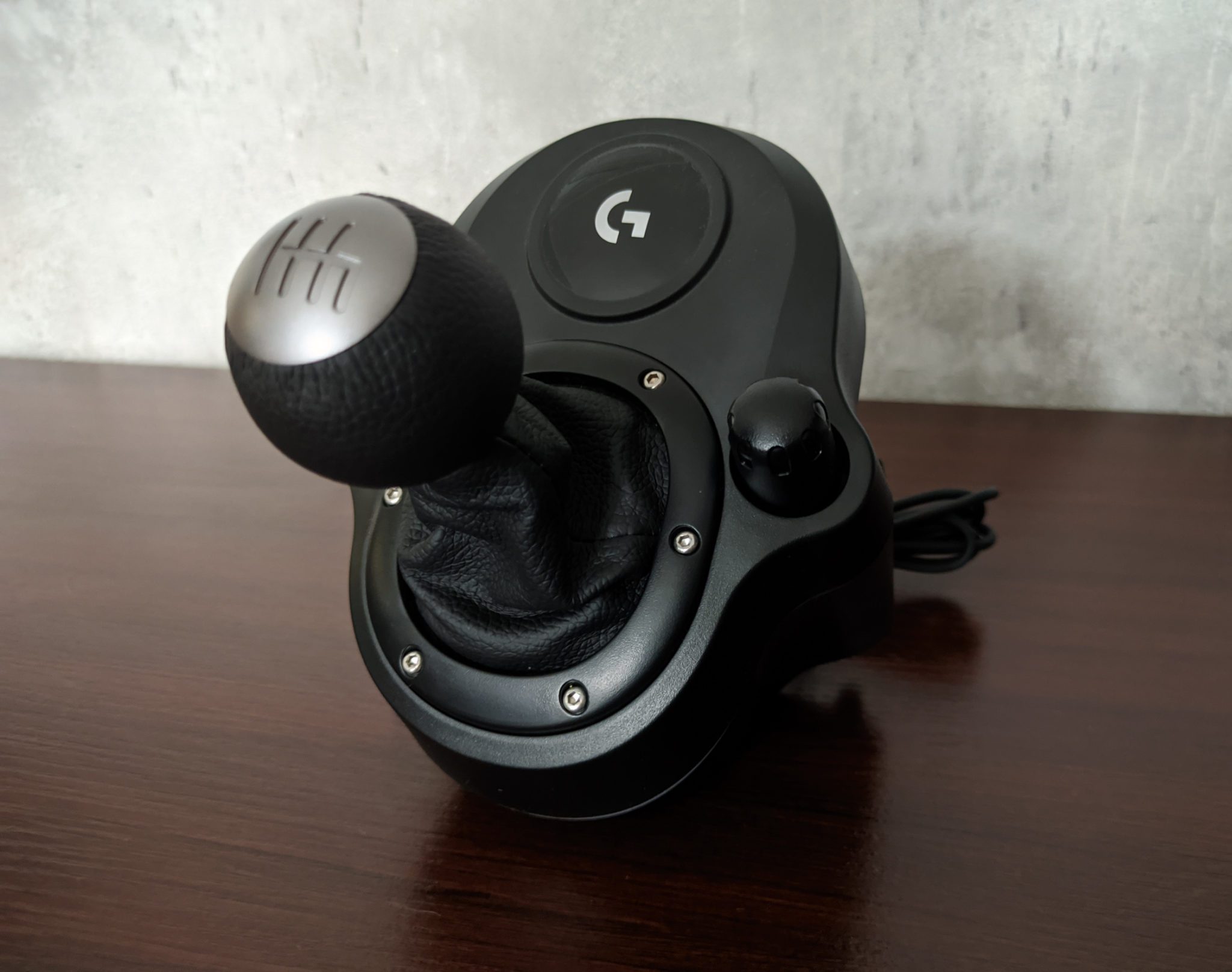Recenzja kierownicy Logitech G923 i Logitech Shifter – być jak Kubica w ...