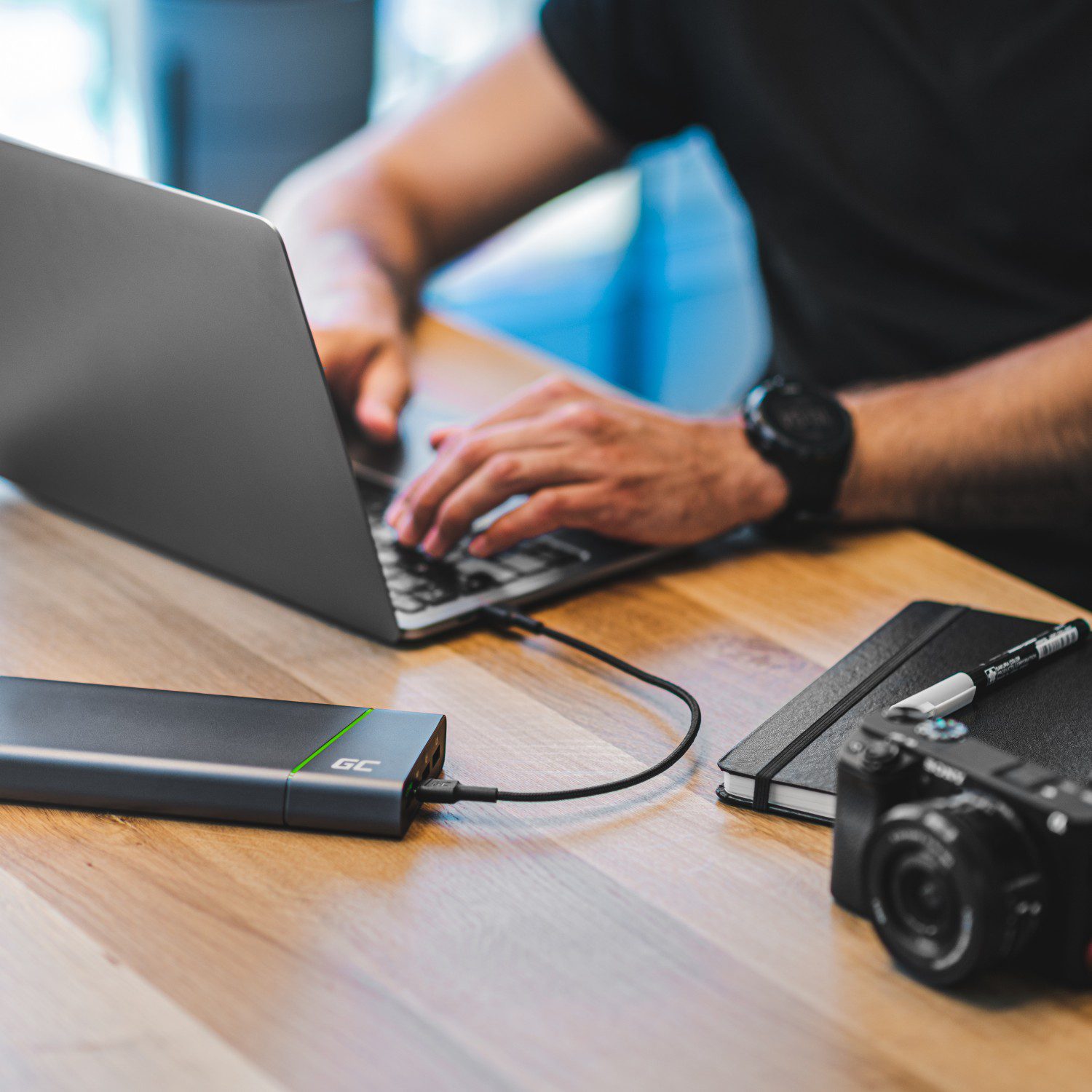 PowerPlay Ultra jest naprawdę ultra. To nowy czempion powerbanków – Geex