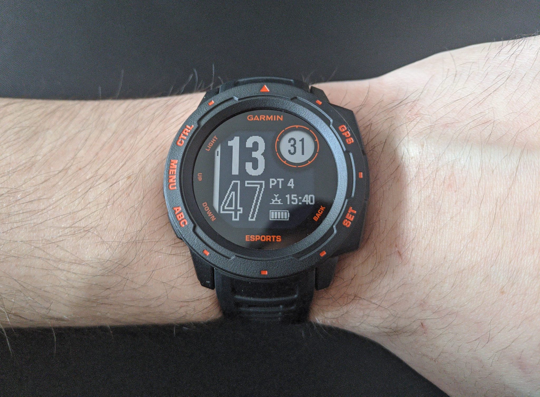 Recenzja Garmin Instinct Esports – inteligentny zegarek dla streamerów ...