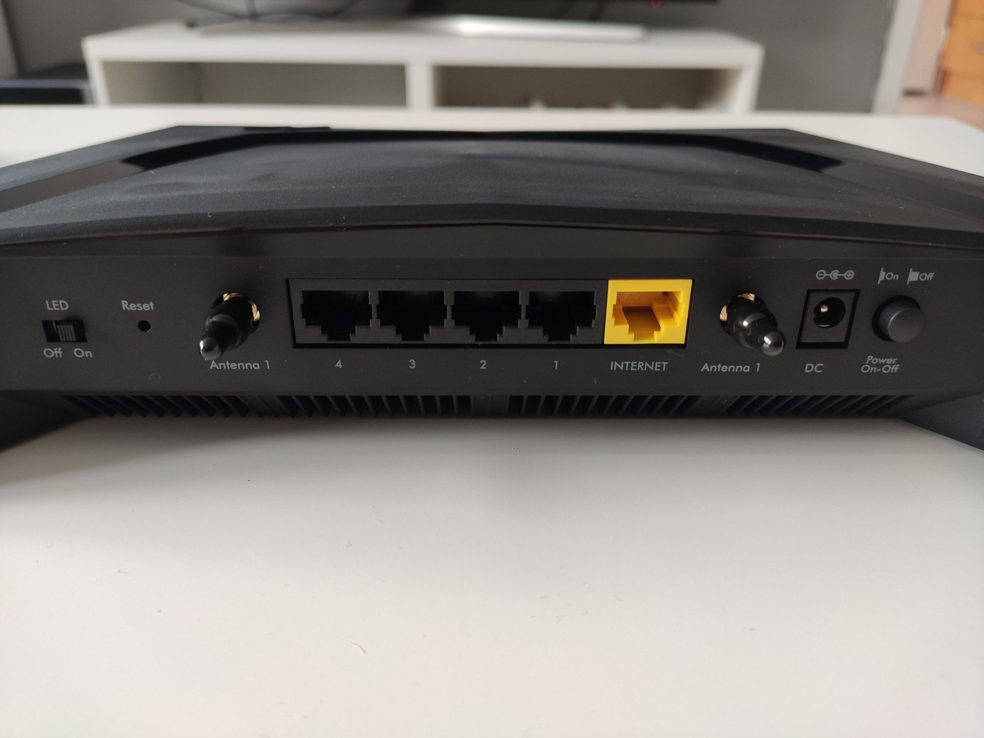 Router dla graczy o niemal nieograniczonych możliwościach. Test i ...