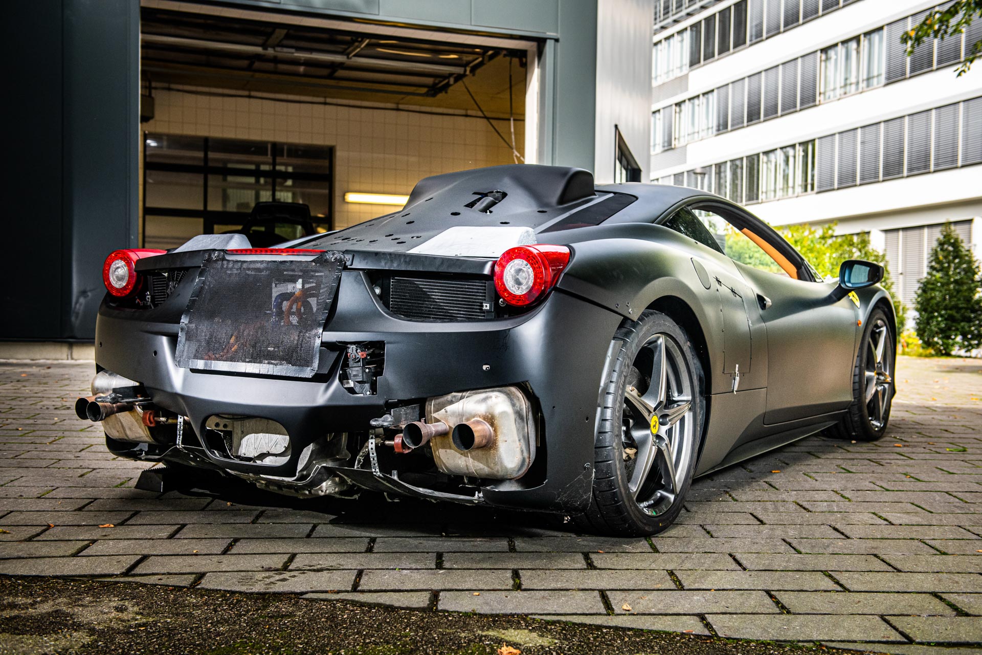 Prototyp Ferrari LaFerrari wystawiony na sprzedaż. Kupisz, ale nie ...