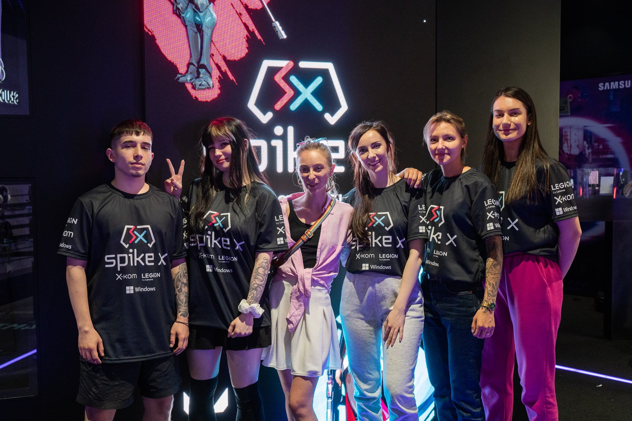 Po finale turnieju Spike X x-komu i Lenovo. Respect MODE-ON – Geex