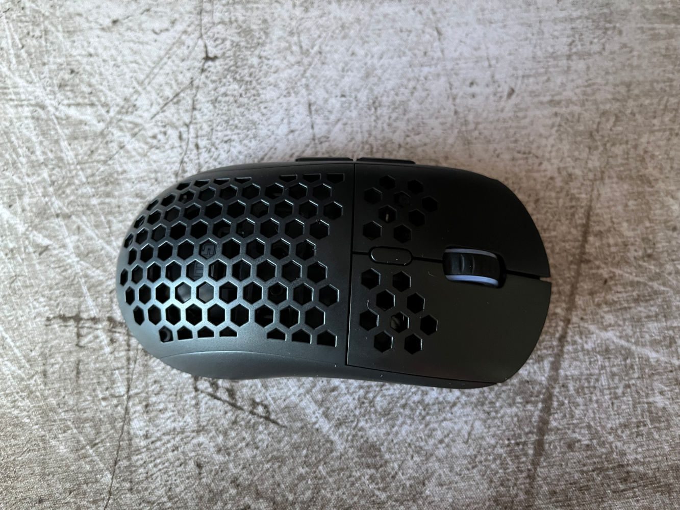 Silver Monkey X Rascal RGB. Test i recenzja bezprzewodowej myszki – Geex