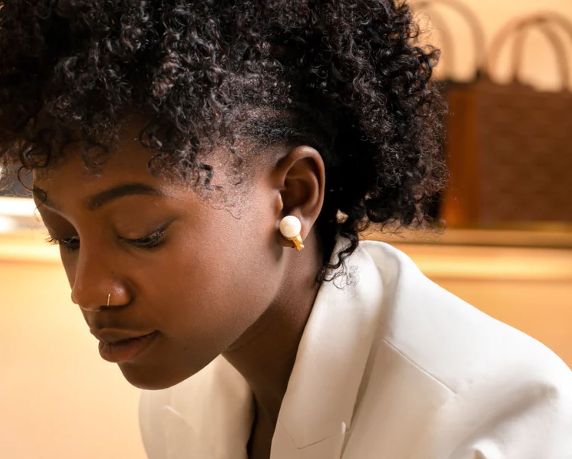 To jeszcze słuchawki czy już… kolczyki audio? Poznajcie NOVA H1 Audio – Geex