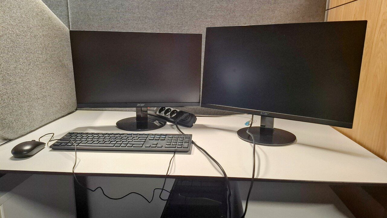 Jak podłączyć dwa monitory do komputera? Poznaj 4 kroki– Geex