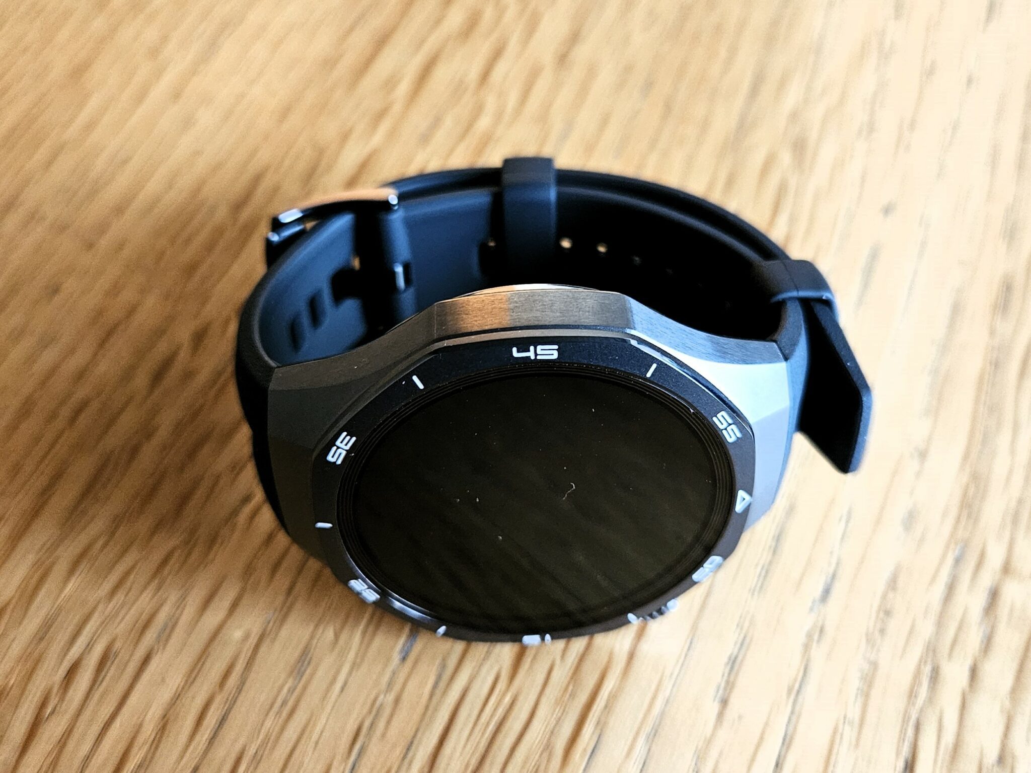 Huawei Watch GT 5 Pro vs Watch GT 5: recenzja, porównanie – Geex