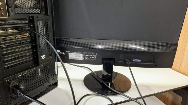 Jak podłączyć dwa monitory do komputera? Poznaj 4 kroki– Geex